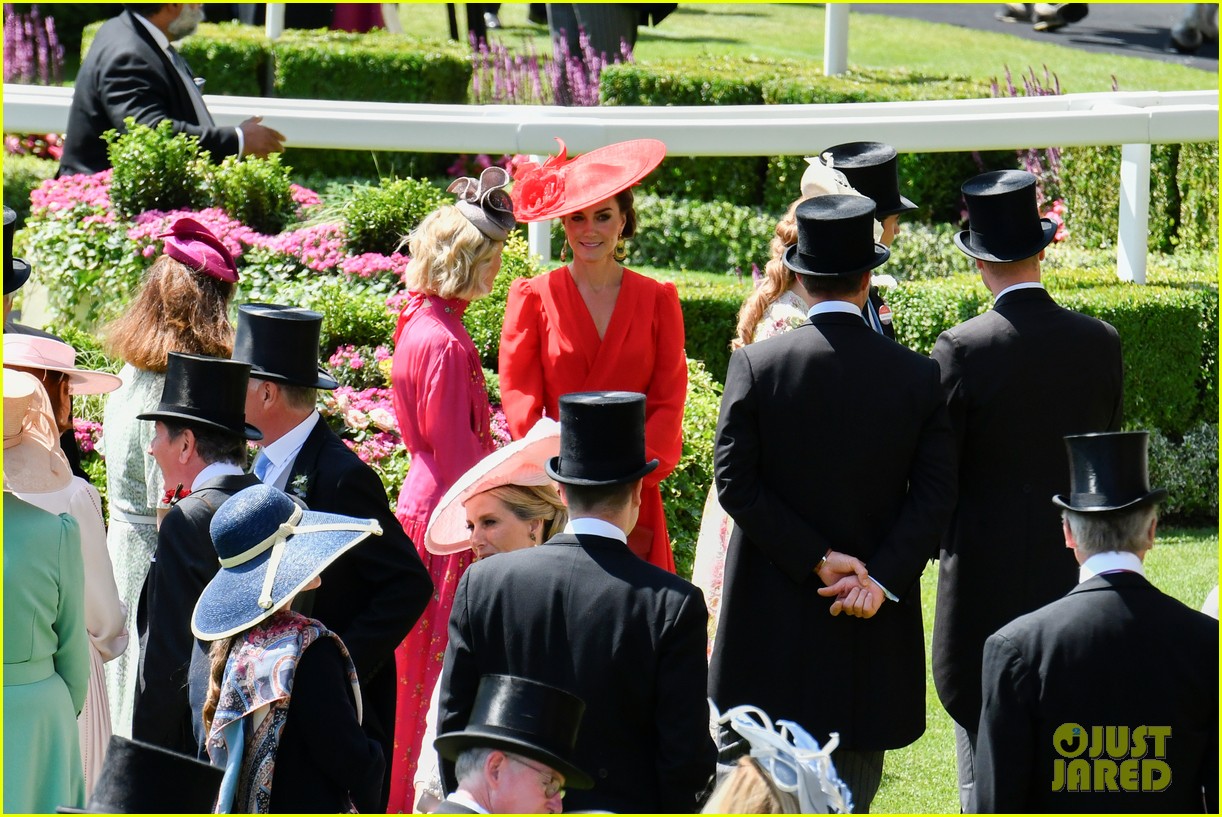 Kate Middleton is a Vision in Flame Red at Royal Ascot 2023: Photo ...