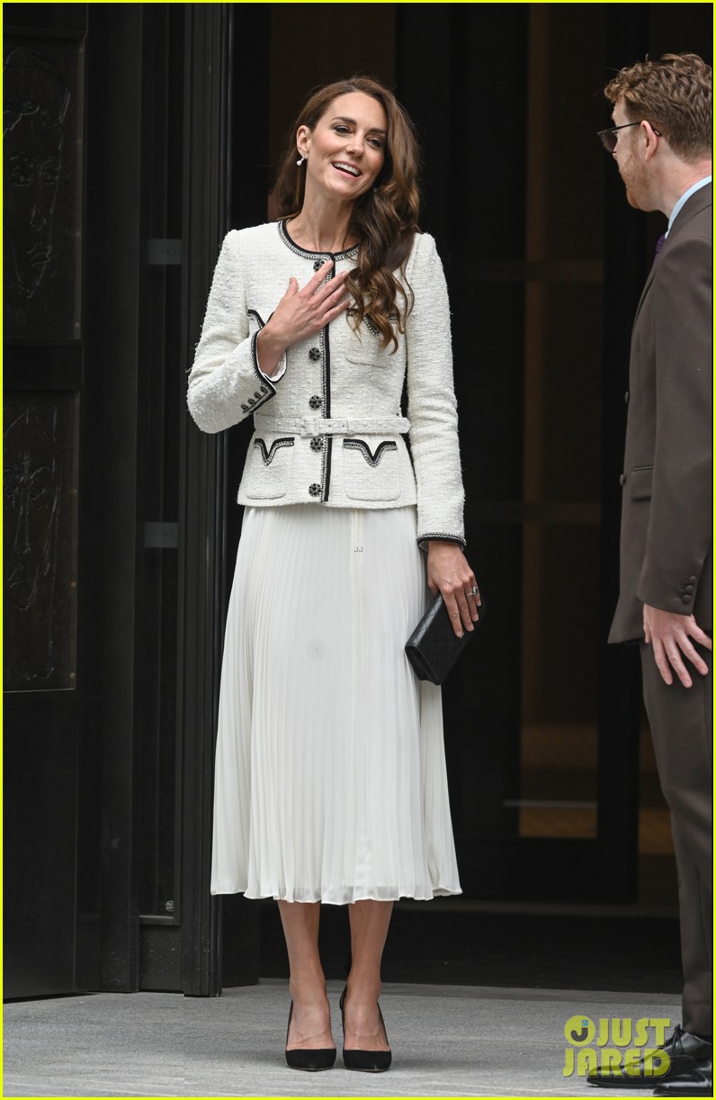 Princess Catherine of Wales Re-Opens London's National Portrait Gallery ...
