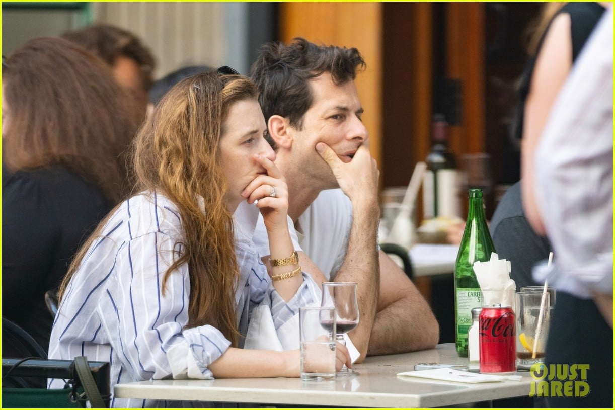 Mark Ronson & Wife Grace Gummer Meet Up with a Friend for Dinner in NYC ...
