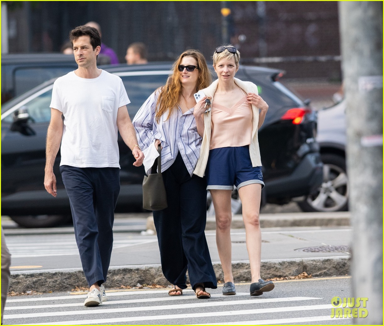 Mark Ronson & Wife Grace Gummer Meet Up with a Friend for Dinner in NYC ...