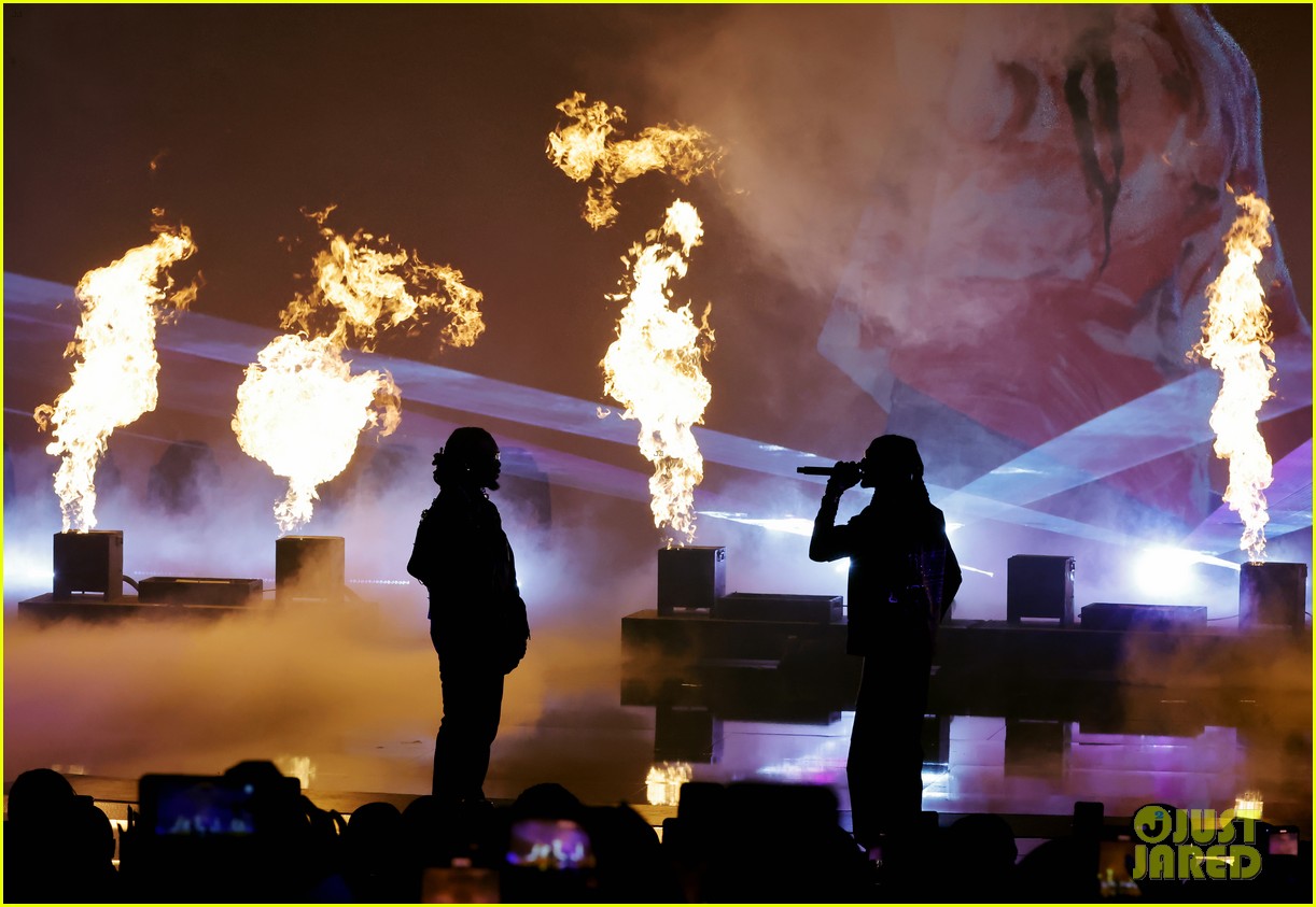 Offset & Quavo Honor Takeoff's Legacy With A Powerful Reunion at BET ...