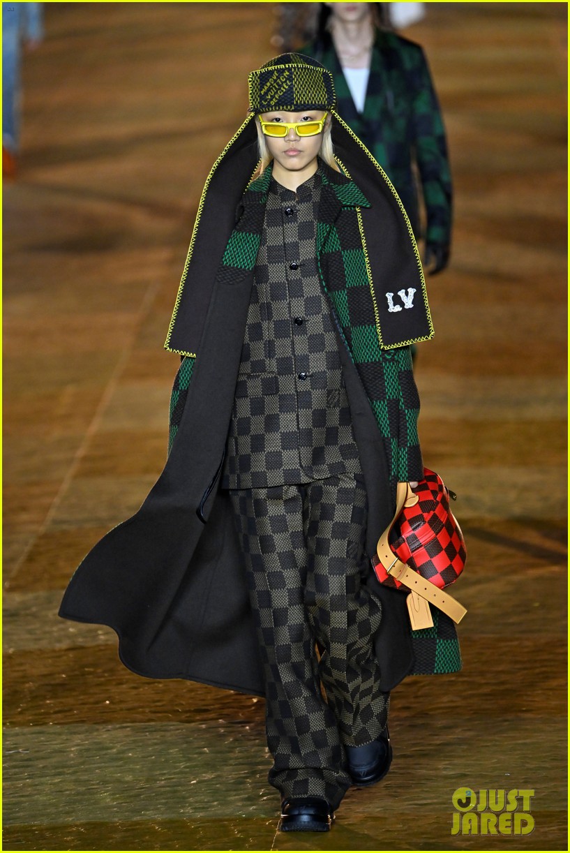 Photo: pharrell williams louis vuitton show 042 | Photo 4947555 | Just Jared: Entertainment News