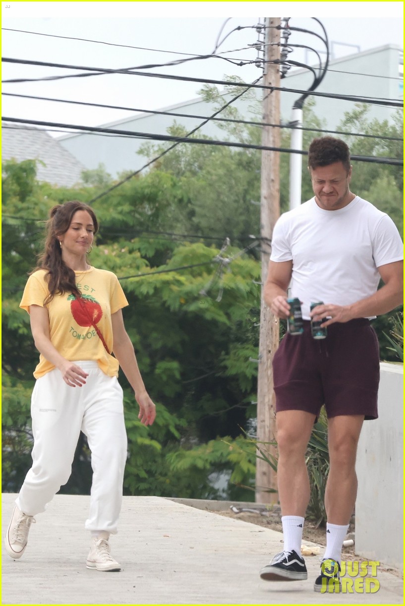 Photo: dan reynolds minka kelly sunday outing 41 | Photo 4944073 | Just ...