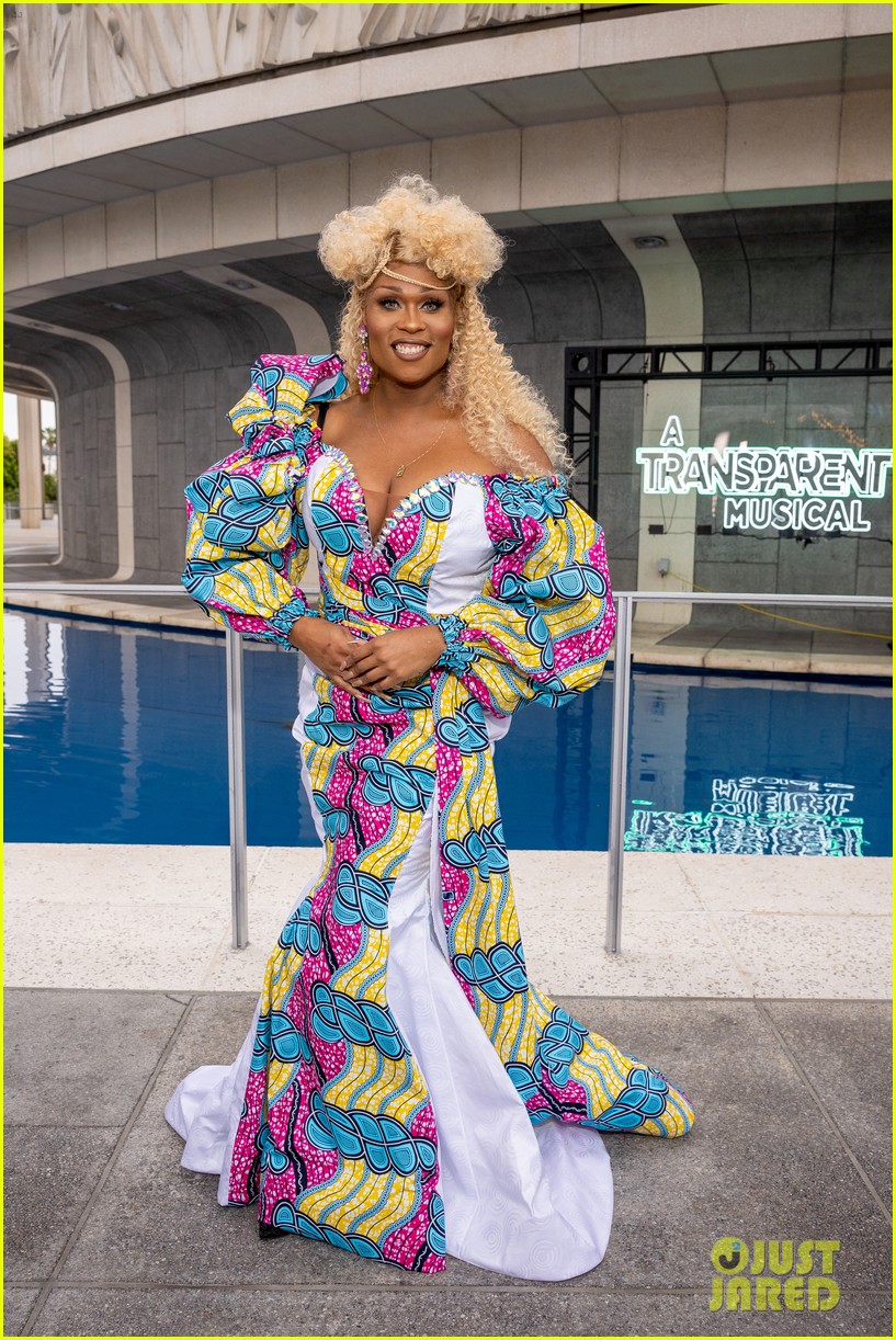 'Transparent' TV Show Turned Into a Musical; Dylan Mulvaney, Angela ...