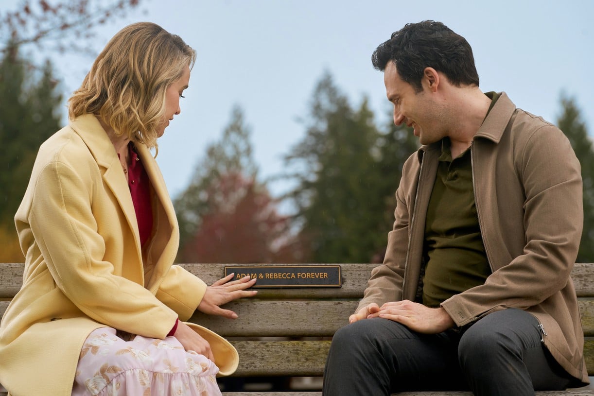 Becca Tobin & Jake Epstein Try To Plan A Wedding With Meddling Mothers ...