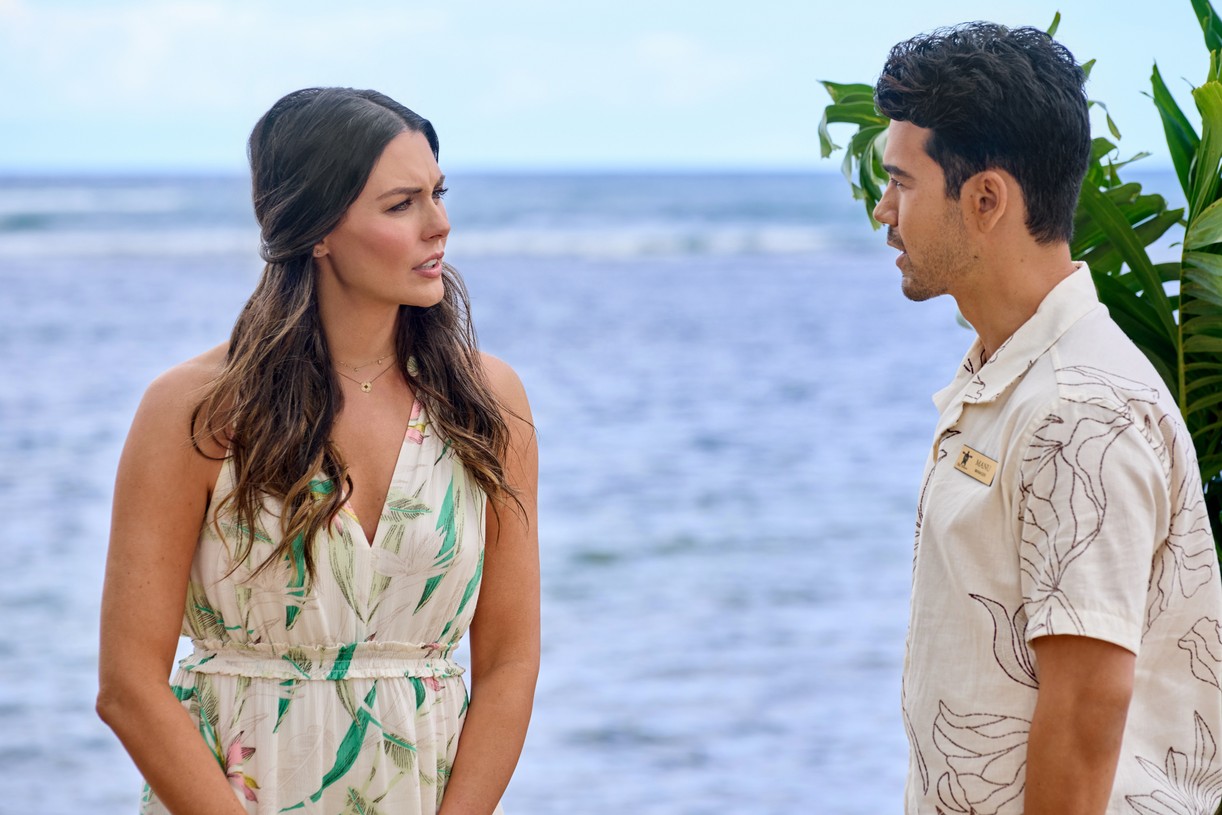 Taylor Cole & Kanoa Goo Kick Off Hallmark Channel's Summer Nights ...