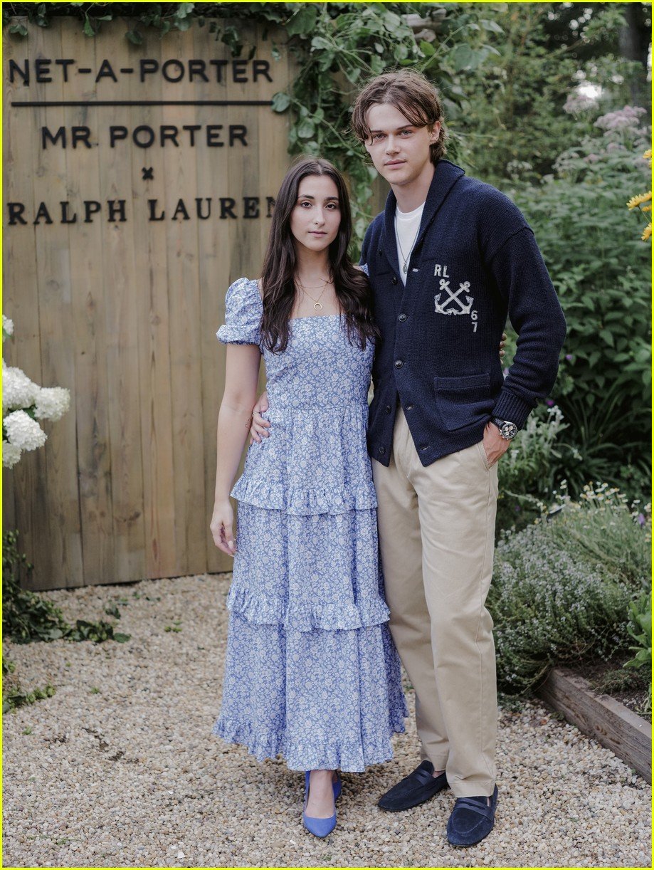 Emma Roberts & Dianna Agron Attend Star-Studded Dinner Hosted by Net-a ...