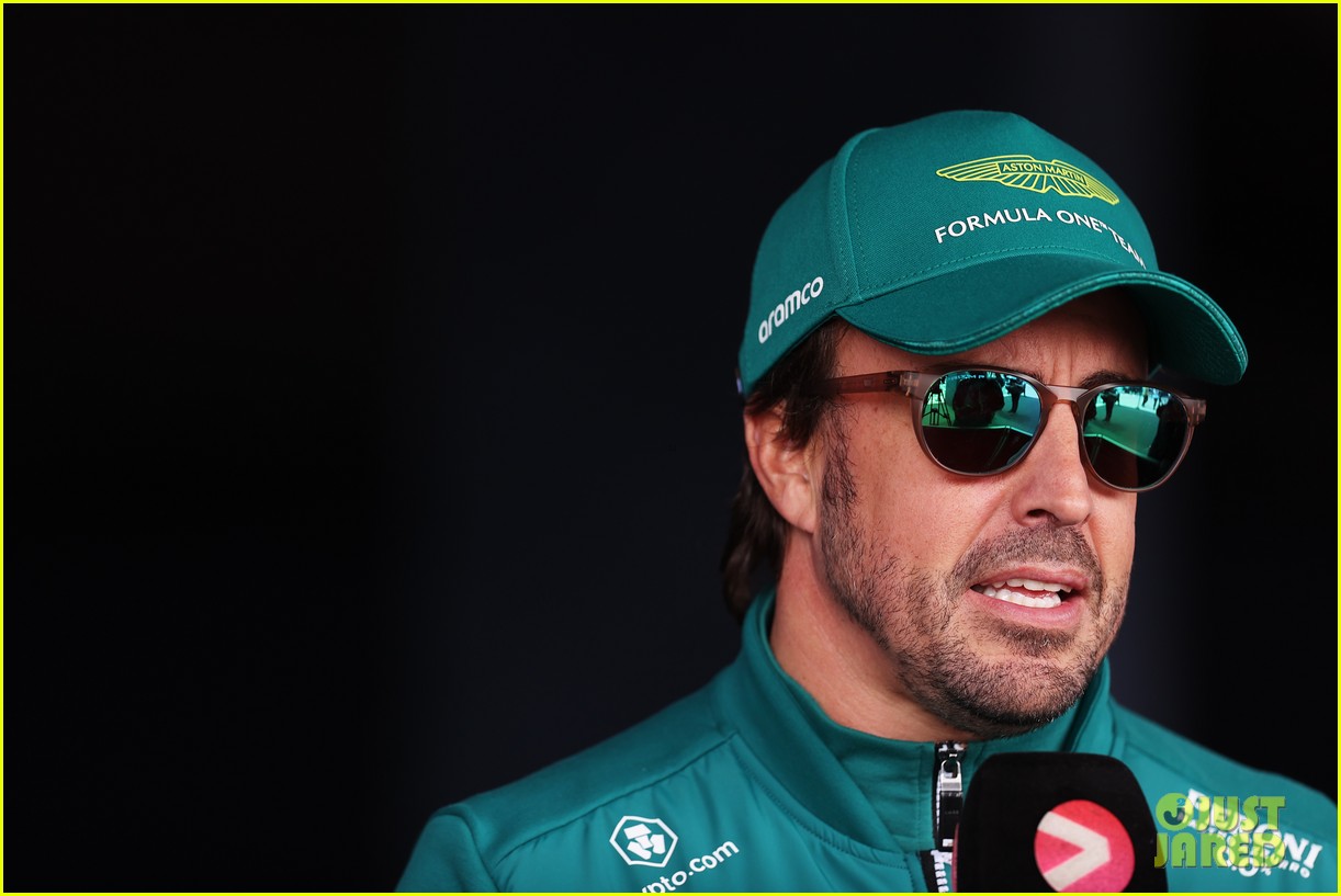 Lewis Hamilton Gives Thumbs Up Ahead of Great Britain Grand Prix 2023 ...