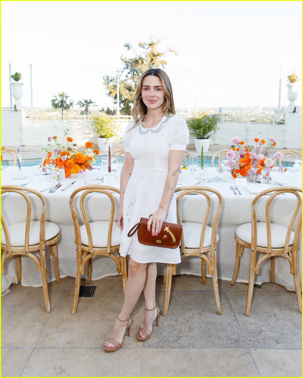 Kirsten Dunst Co-Hosts Coach Launch Party, Attended by Hilary Duff ...