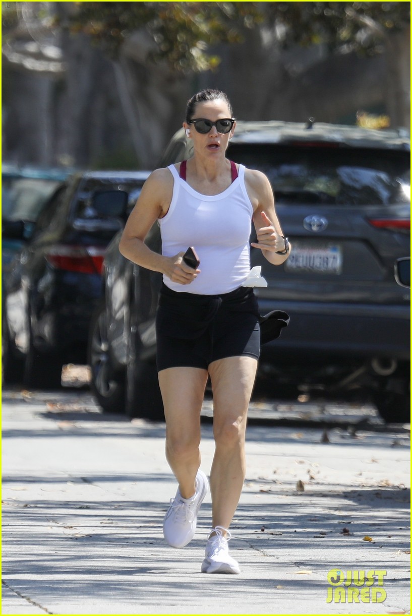 Photo: jennifer garner run 31 | Photo 4956400 | Just Jared ...