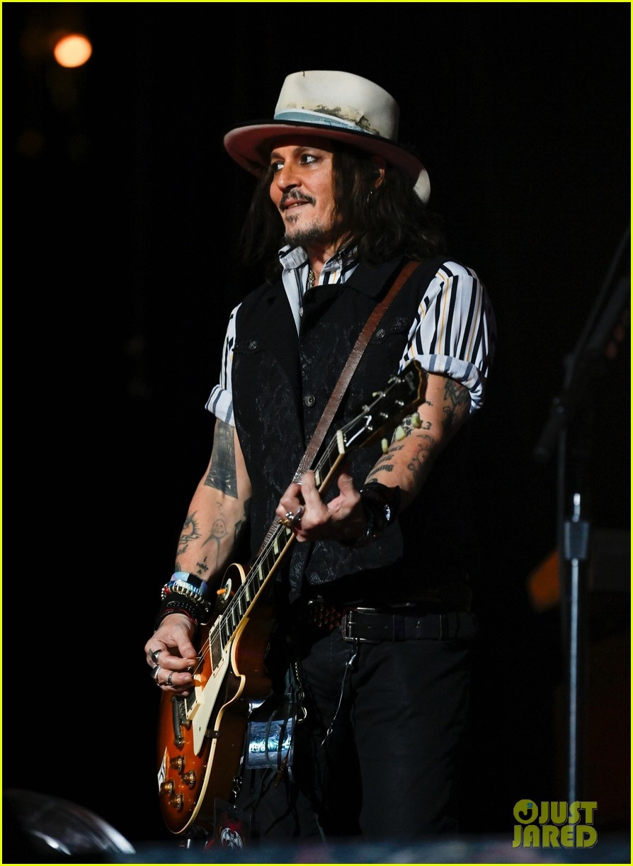 Photo: johnny depp hollywood vampires concert 010 | Photo 4953928 ...