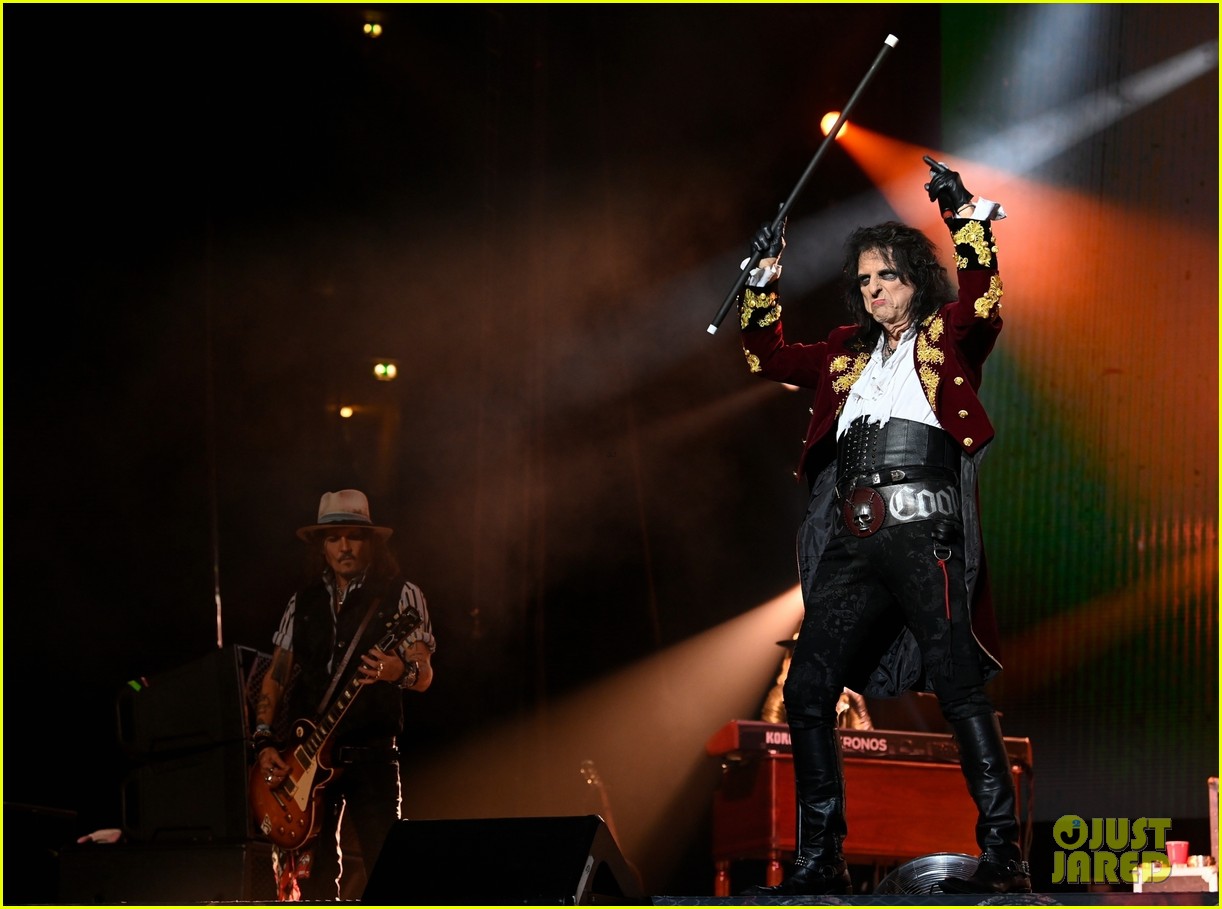Photo: johnny depp hollywood vampires concert 037 | Photo 4953955 ...