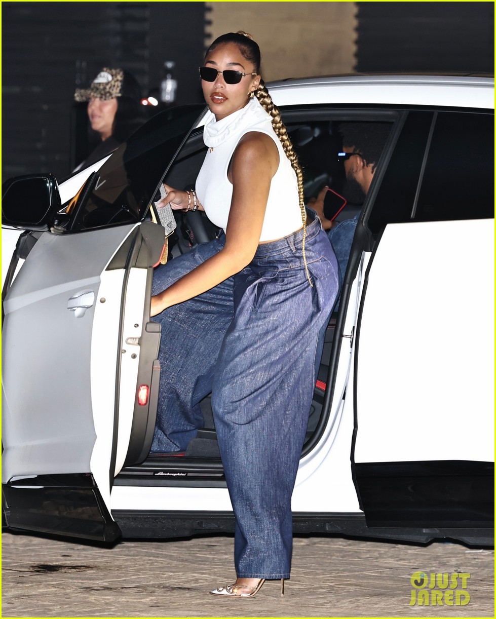 Jordyn Woods & Boyfriend Karl-Anthony Towns Coordinate in Denim After ...