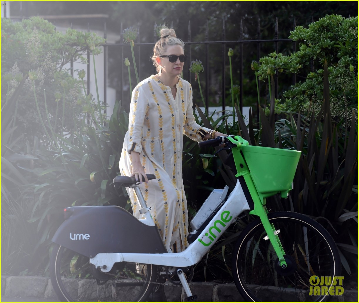 Kate Hudson & Danny Fujikawa Join Stella McCartney & Husband Alasdhair ...