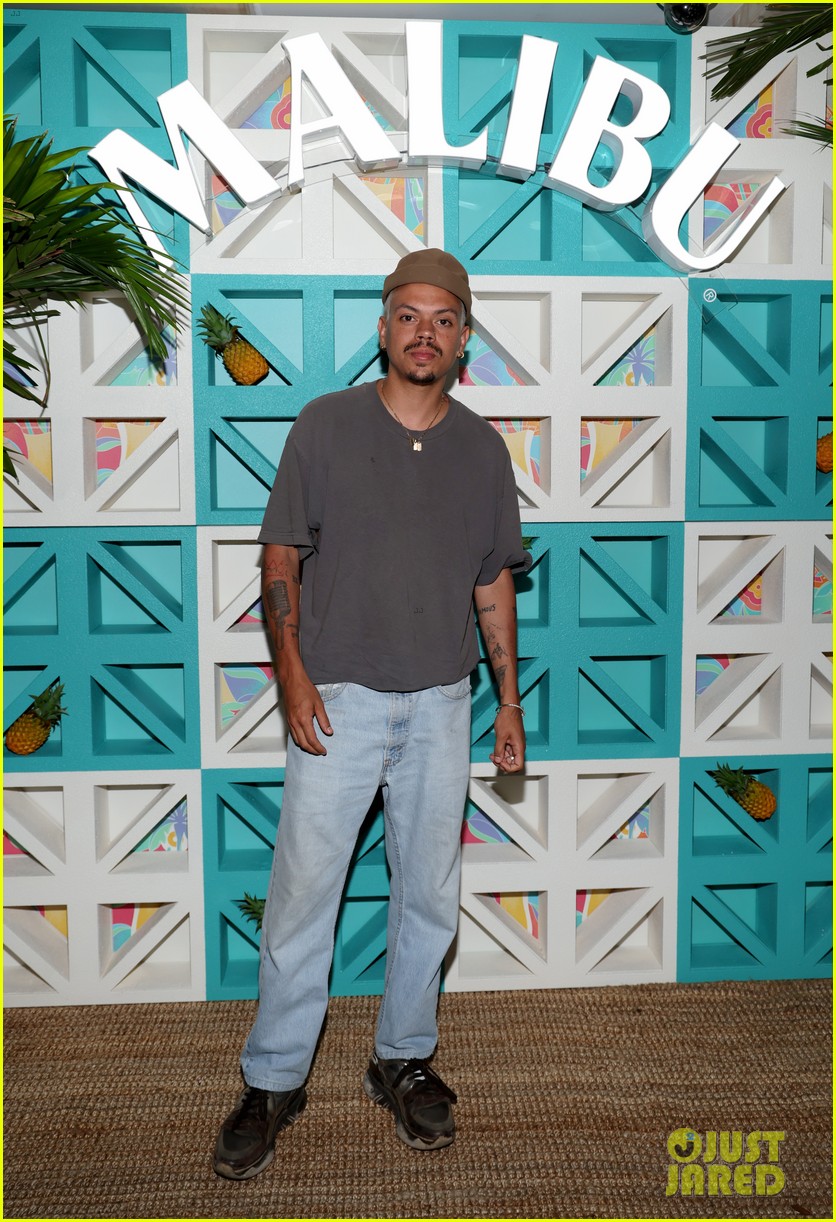 New Couple Katie Cassidy & Stephen Huszar Cozy Up at Malibu Rum's Pina ...