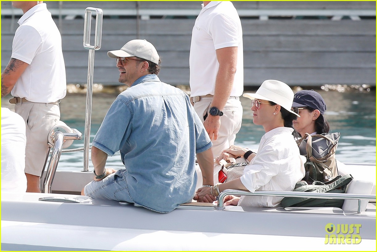 Katy Perry & Orlando Bloom Go for Boat Ride While Vacationing in South ...