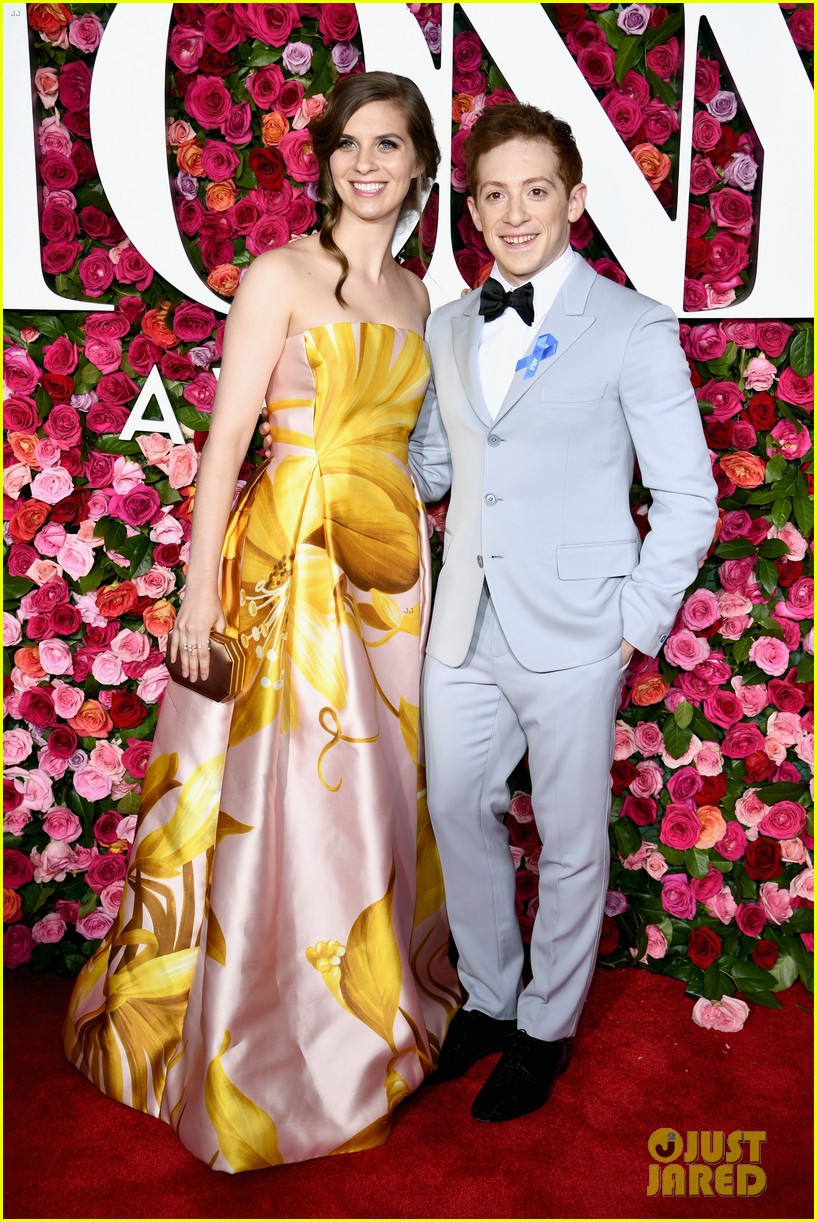 Lilly Jay Makes Another Statement Amid Ex Ethan Slater's Relationship ...