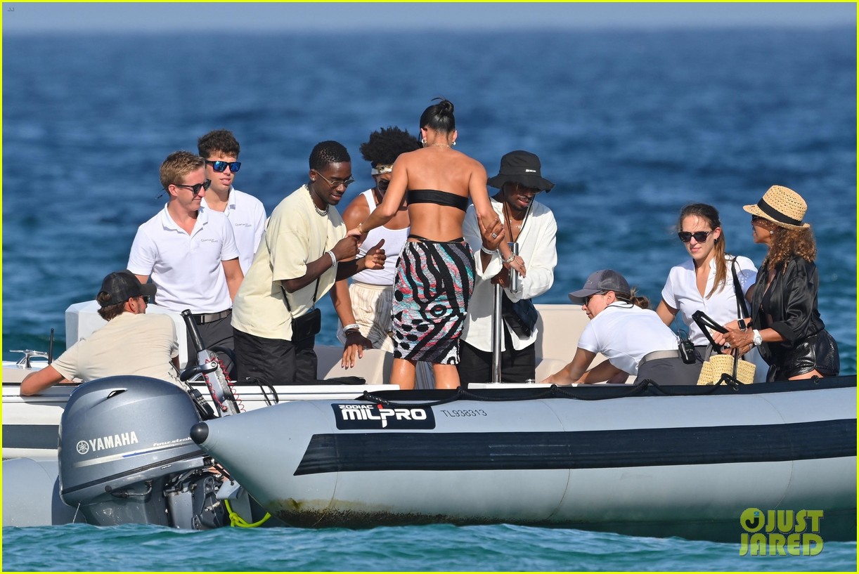 Lori Harvey & Damson Idris Soak Up The Sun On A Boat Ride in Saint ...