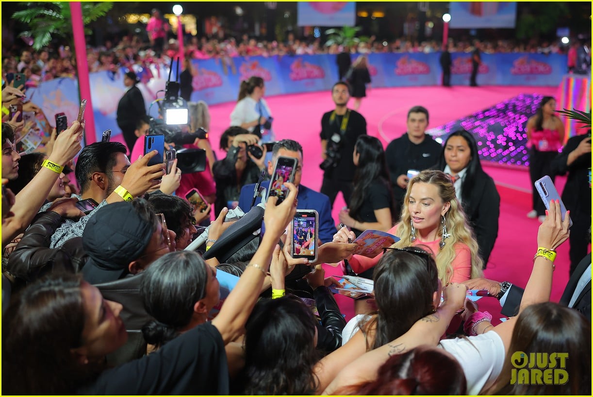 Margot Robbie Channels Earring Magic Barbie For Press Stop in Mexico ...