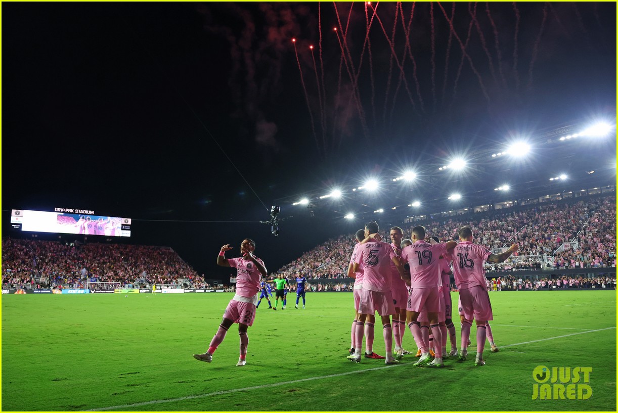 Lionel Messi Makes Game-Winning Goal In Inter Miami Debut - See The Pics!: Photo 4957345 ...