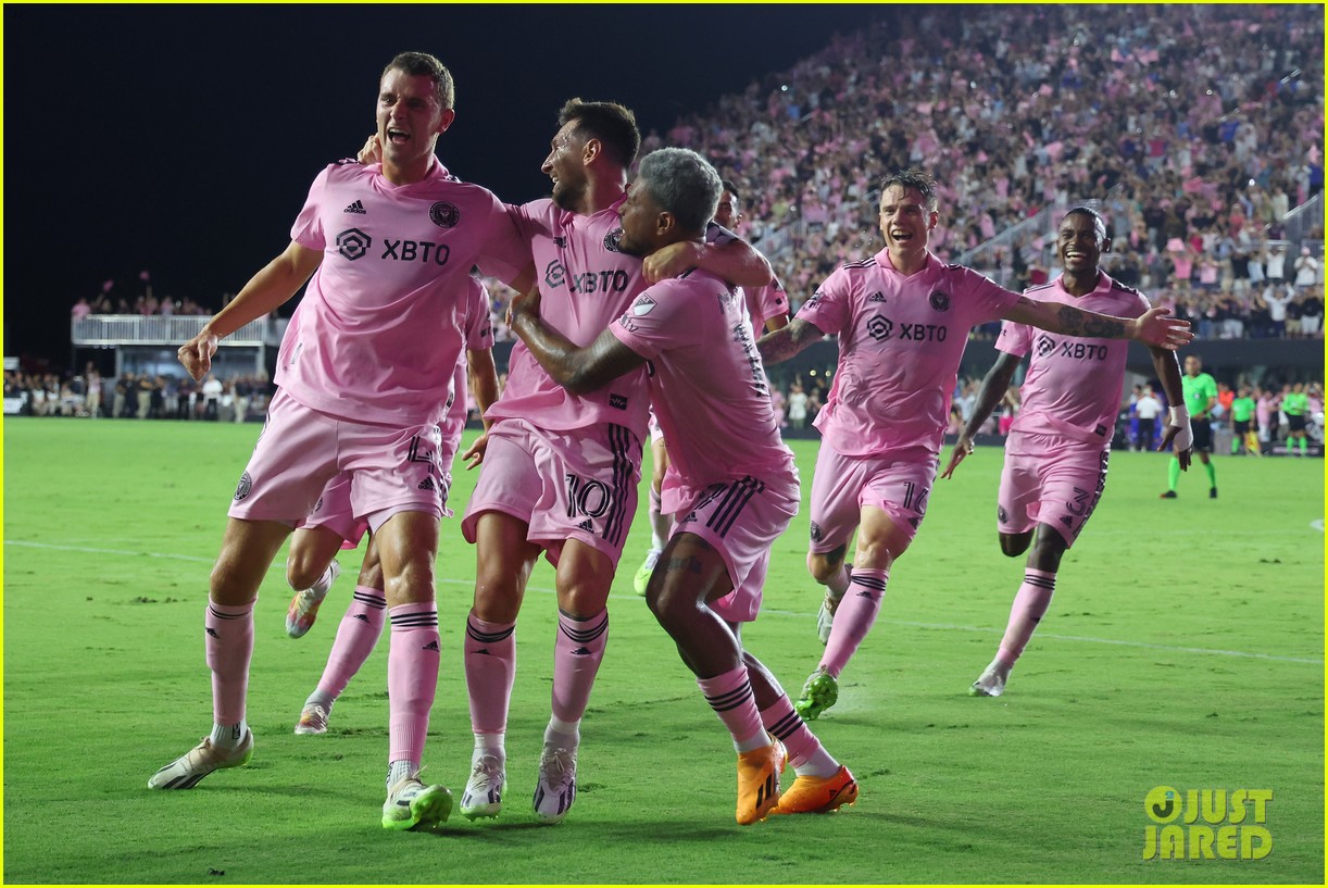 Lionel Messi Makes Game-Winning Goal In Inter Miami Debut - See The Pics!: Photo 4957346 ...