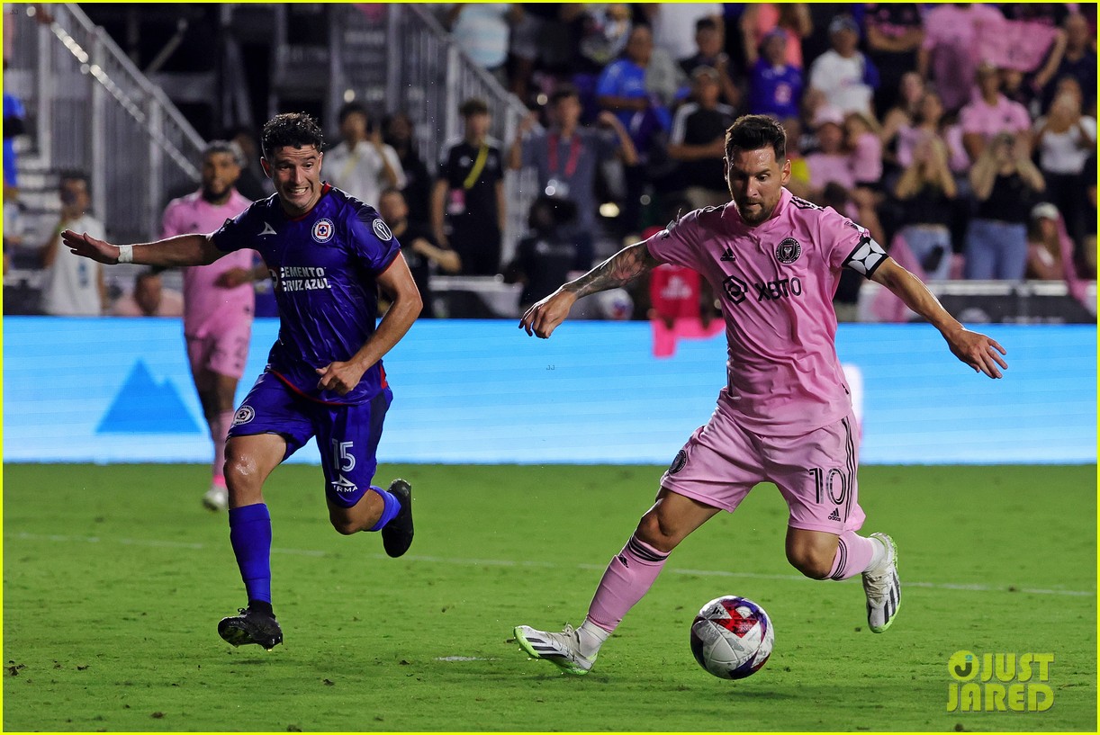 Lionel Messi Makes Game-Winning Goal In Inter Miami Debut - See The Pics!: Photo 4957350 ...