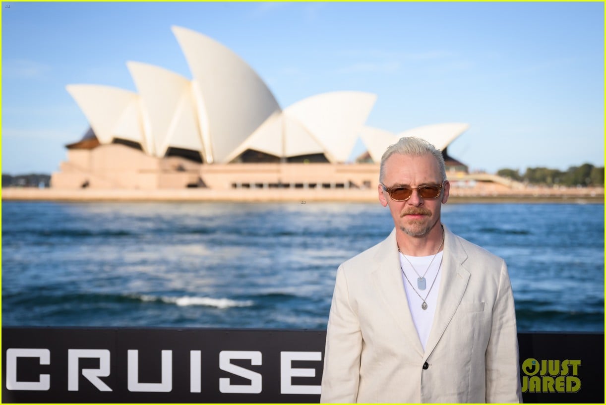 Tom Cruise & Hayley Atwell Take Over Sydney For 'Mission: Impossible ...