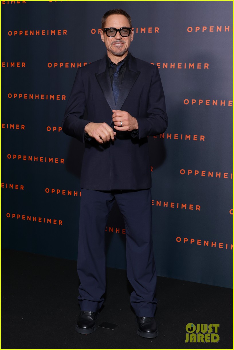 'Oppenheimer' Cast Makes First Red Carpet Appearance Together at Paris ...