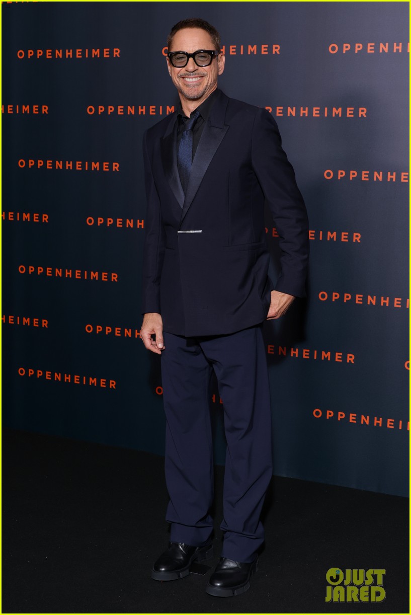 'Oppenheimer' Cast Makes First Red Carpet Appearance Together at Paris ...