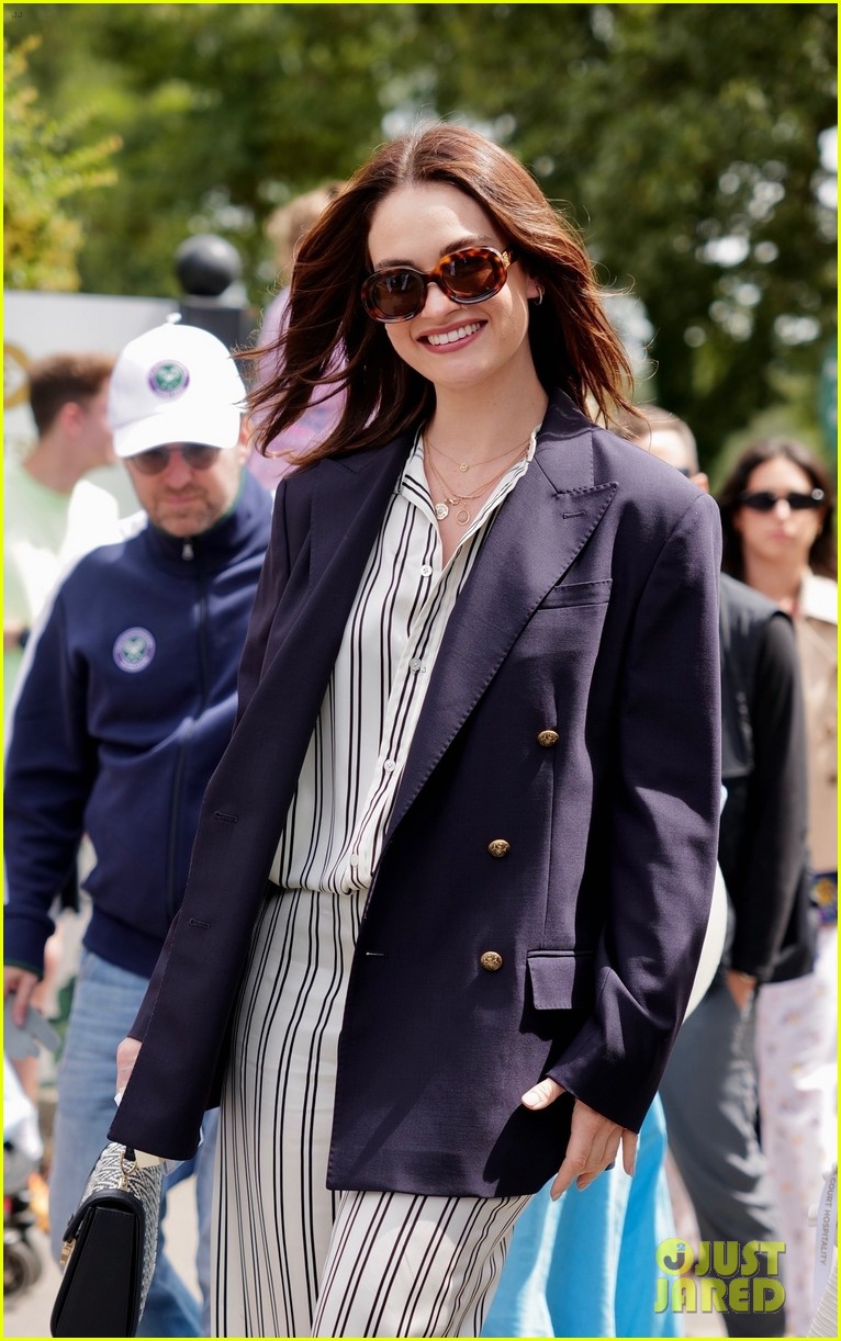 Brad Pitt Along with Daniel Craig, Rachel Weisz, & More Stars Attend ...