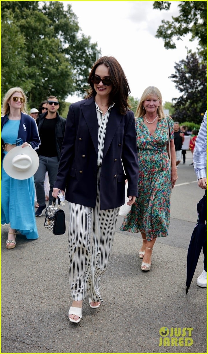 Brad Pitt Along with Daniel Craig, Rachel Weisz, & More Stars Attend ...