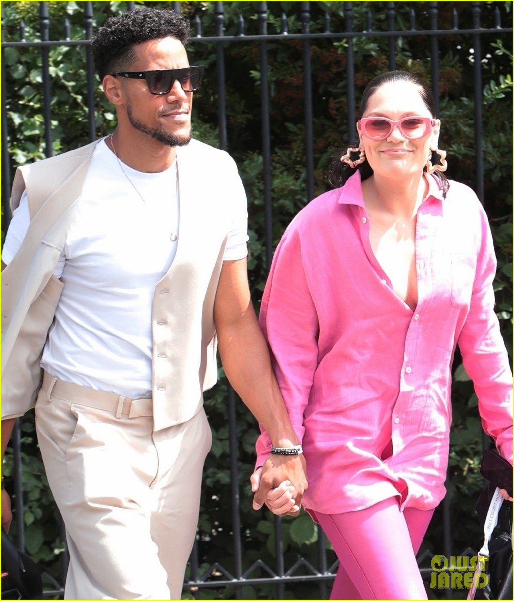 Jessie J Goes Pretty in Pink for Wimbledon 2023 Match with Boyfriend ...