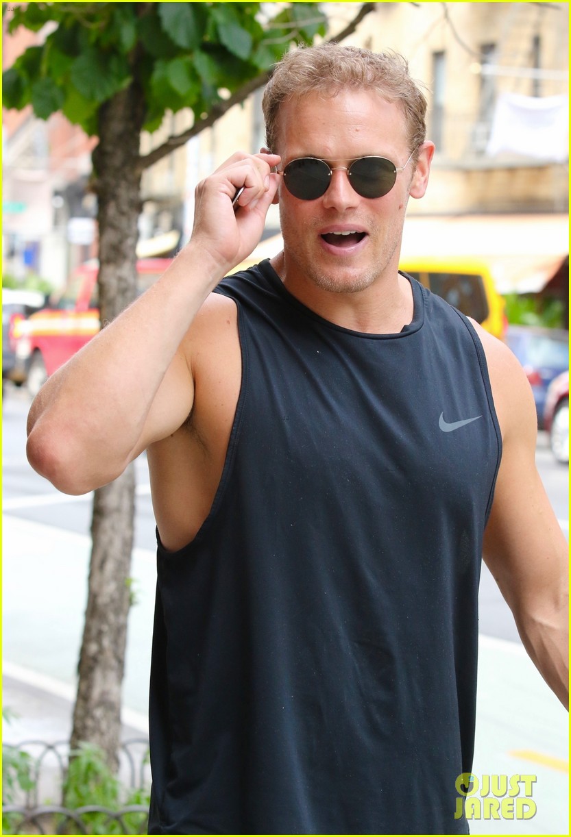 Sam Heughan Shows Off Muscles After Workout in NYC: Photo 4958787 ...