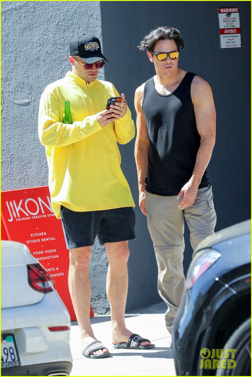Tom Sandoval & Tom Schwartz Reunite to Film for 'Vanderpump Rules' Season 11 in L.A.: Photo ...