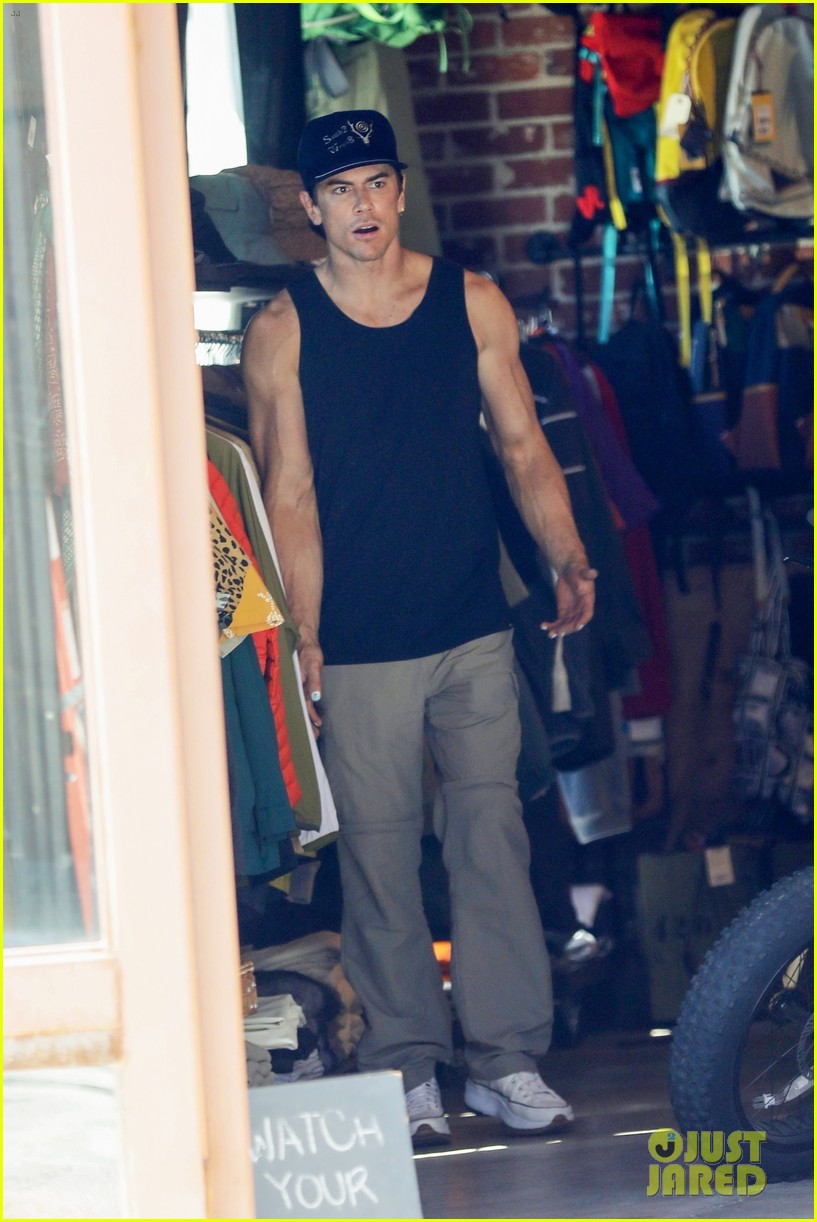 Tom Sandoval & Tom Schwartz Reunite to Film for 'Vanderpump Rules' Season 11 in L.A.: Photo ...