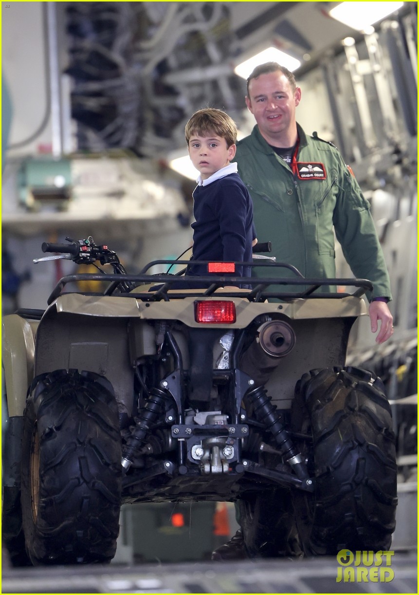 Prince William & Princess Catherine Bring George, Charlotte & Louis To ...