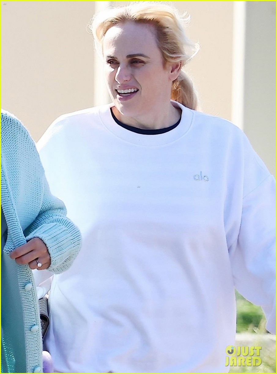 Rebel Wilson & Fiancée Ramona Agruma Share a Kiss While Sightseeing in ...