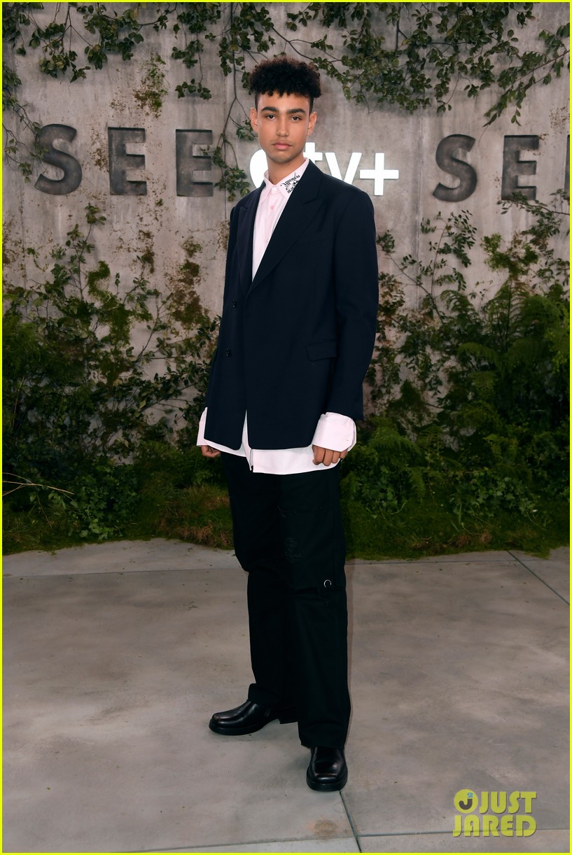 Archie Madekwe Explains Why He Keeps His Private Life Off of Instagram ...