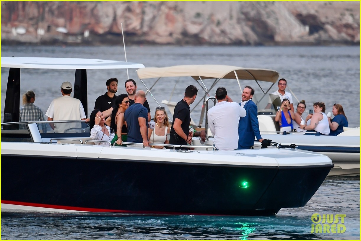 Katy Perry & Orlando Bloom Sight See in Croatia With Jeff Bezos & Lauren Sanchez: Photo 4961381 ...