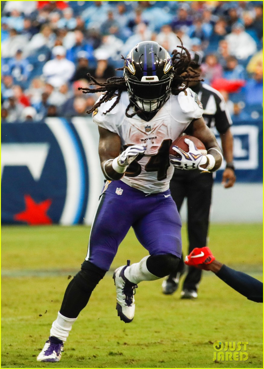 NFL Player Alex Collins Dead at 28, Ravens Team Releases Statement Amid ...