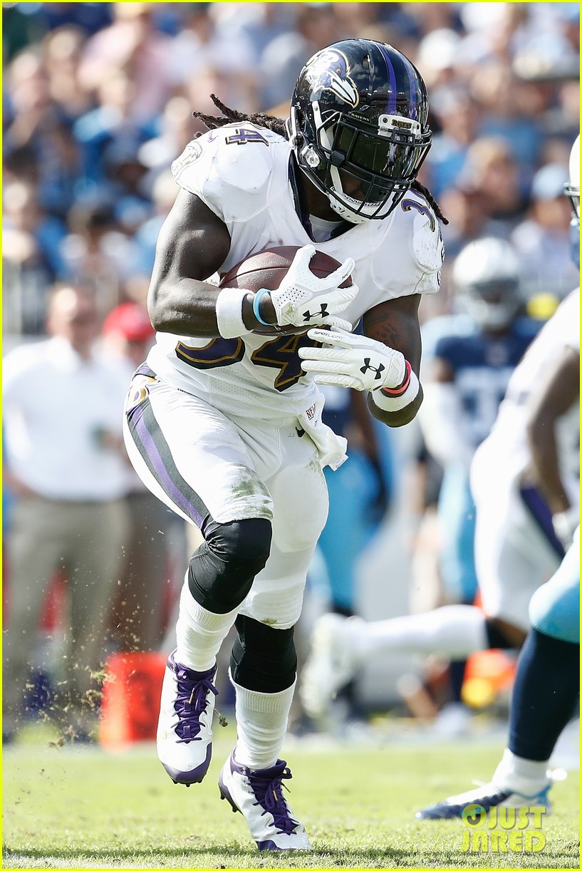 NFL Player Alex Collins Dead at 28, Ravens Team Releases Statement Amid ...