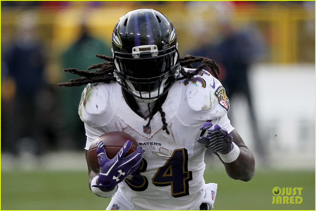 NFL Player Alex Collins Dead at 28, Ravens Team Releases Statement Amid ...