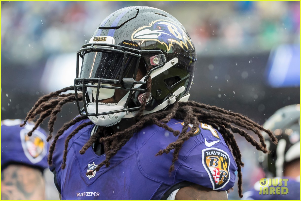 NFL Player Alex Collins Dead at 28, Ravens Team Releases Statement Amid ...