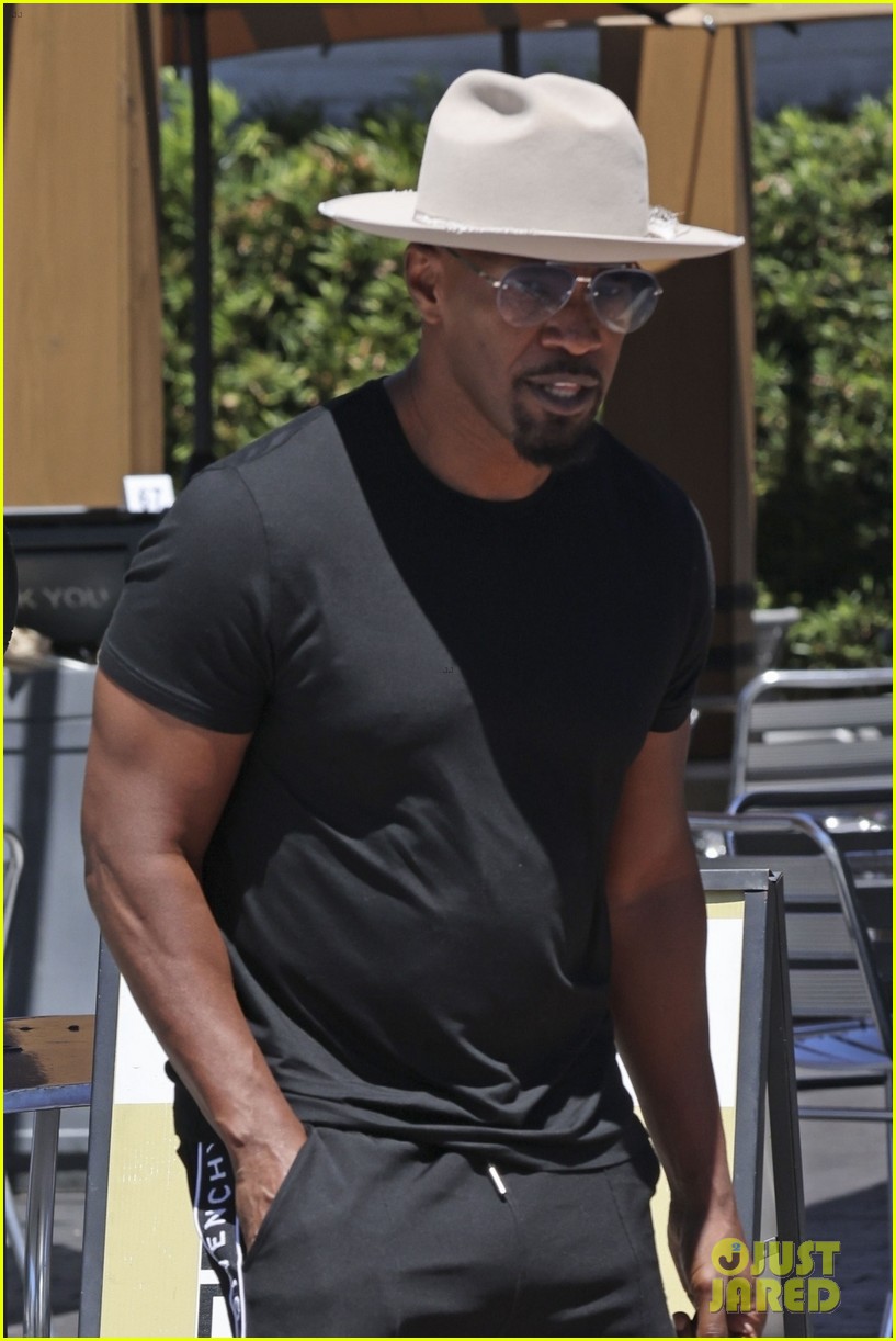 Photo: jamie foxx happy healthy friday outing 42 | Photo 4961696 | Just ...