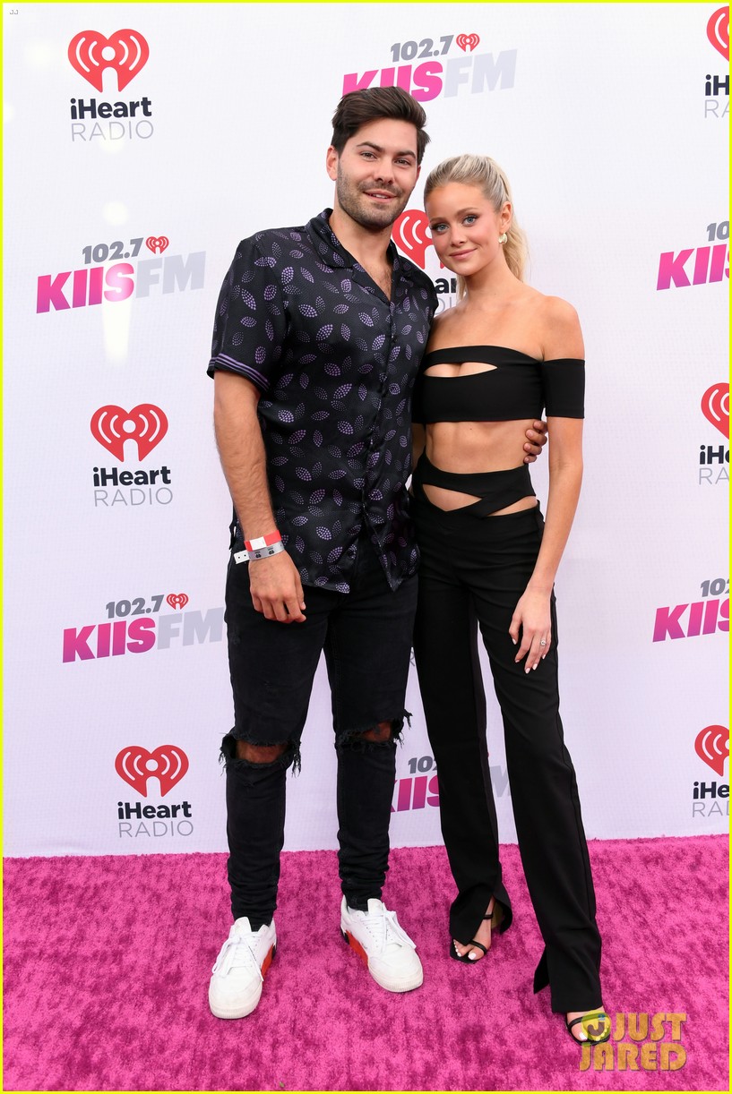 'Bachelor in Paradise' Alums Hannah Godwin & Dylan Barbour Marry in ...