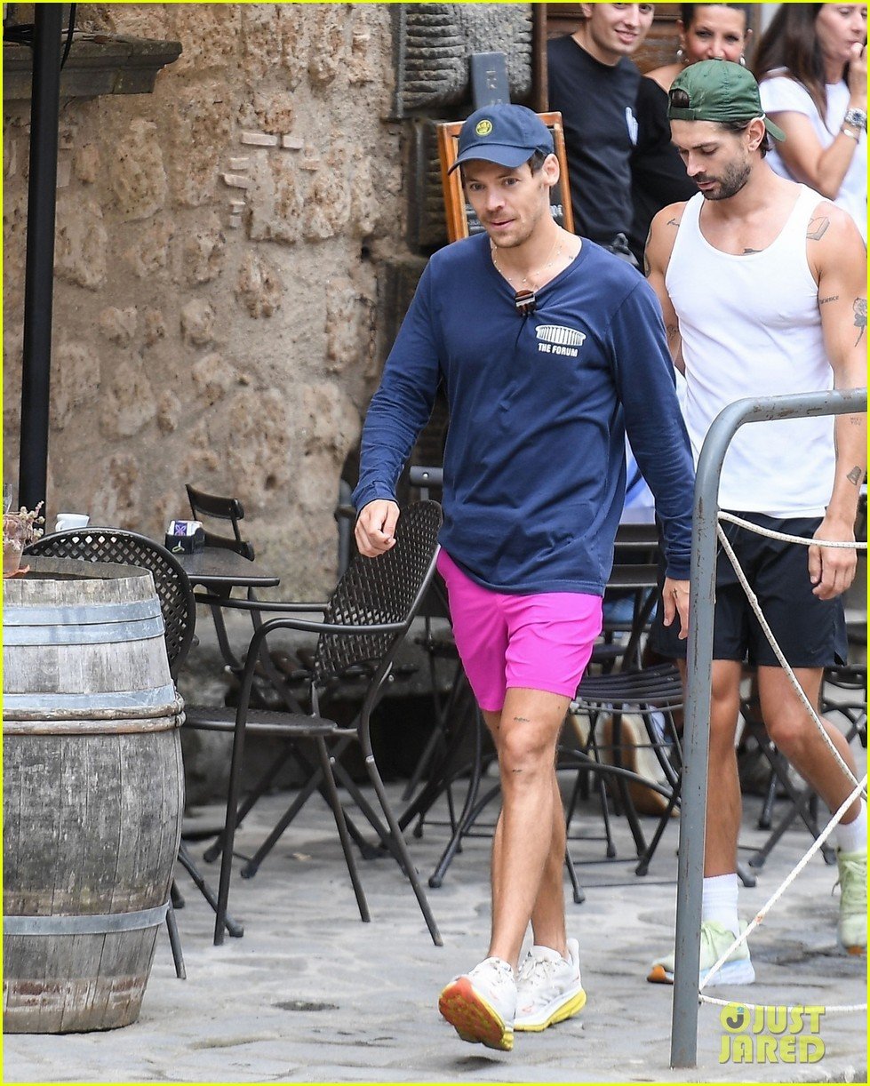 Harry Styles Spotted Jogging Around Italy with His Personal Trainer in ...