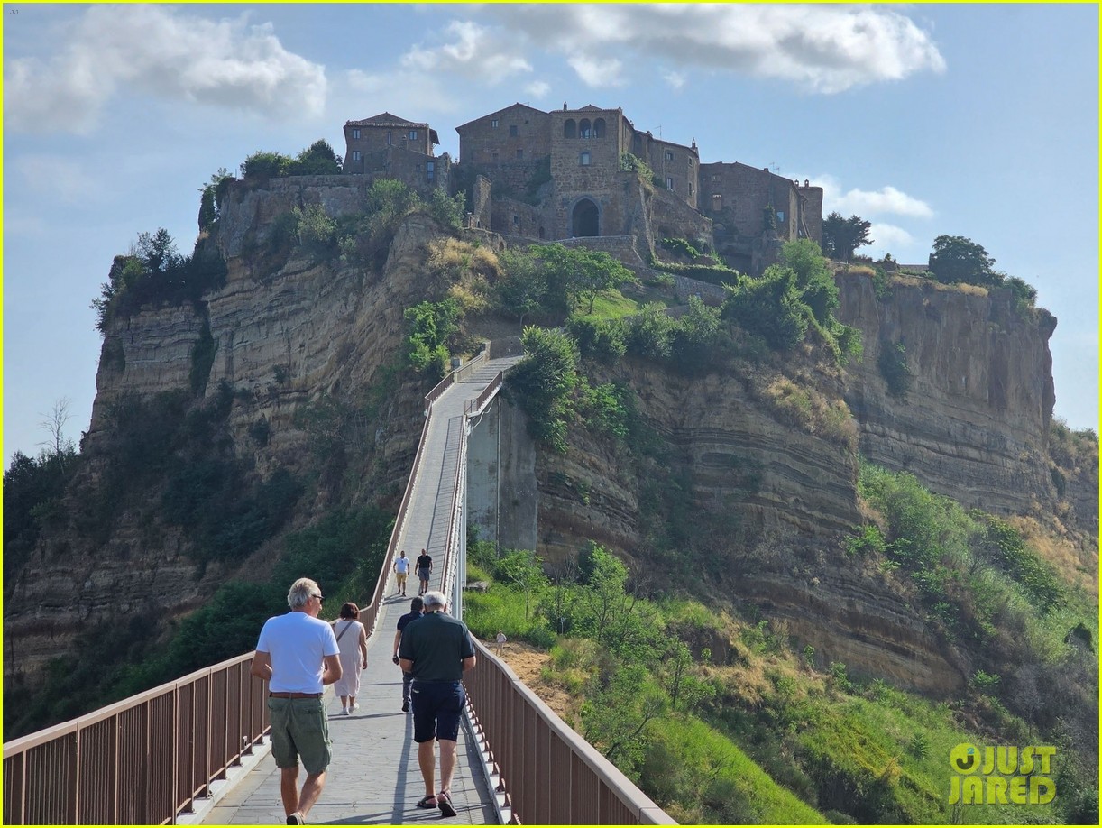 Harry Styles Spotted Jogging Around Italy with His Personal Trainer in ...
