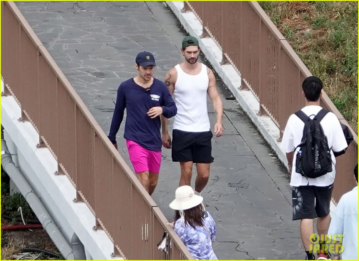 Harry Styles Spotted Jogging Around Italy with His Personal Trainer in ...