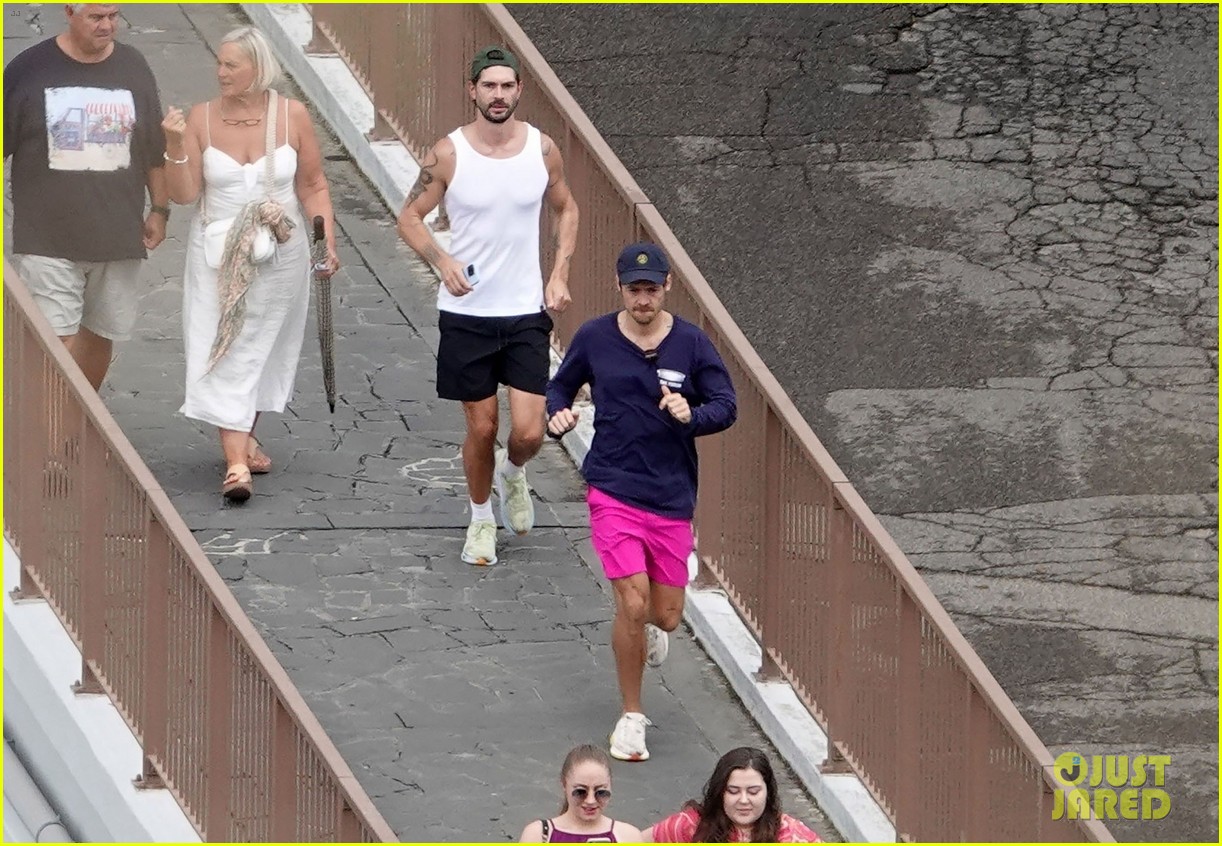 Harry Styles Spotted Jogging Around Italy with His Personal Trainer in ...
