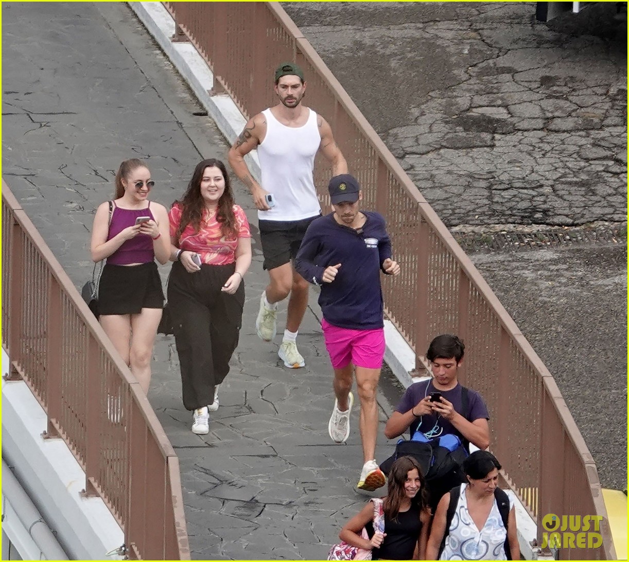 Harry Styles Spotted Jogging Around Italy with His Personal Trainer in ...